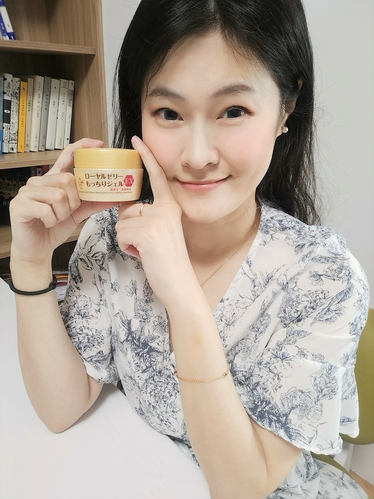 ozio歐姬兒評價｜王宇婕代言蜂王乳凝露 EX ptt、dcard超好評，52種美容精華 All in one 面霜，真那麼神？ – 瑪西隨筆